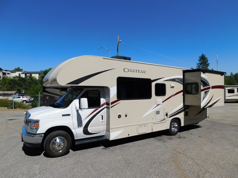 2017 Chateau 26B - RV Connection