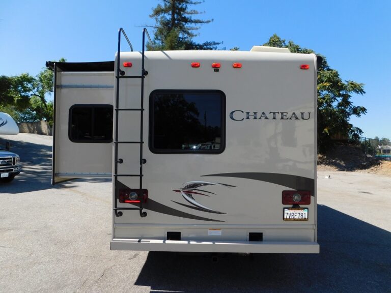 2017 Chateau 26B - RV Connection