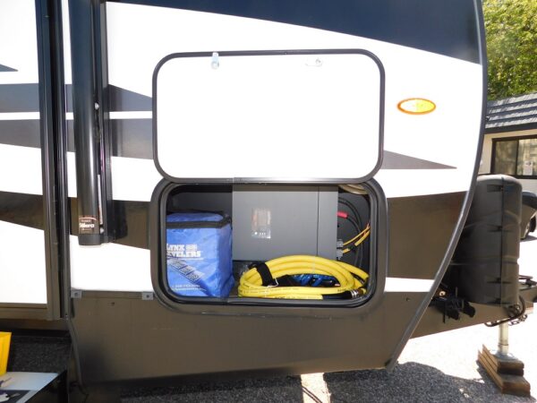 2022 Outback 210 URS Ultra-Lite Travel Trailer - RV Connection