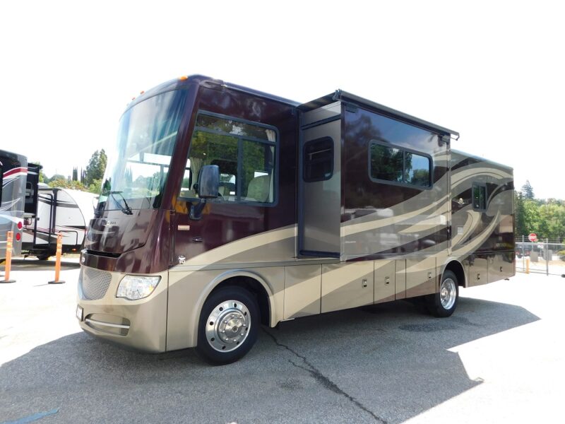 2013 Winnebago Itasca Sunova 30A - RV Connection