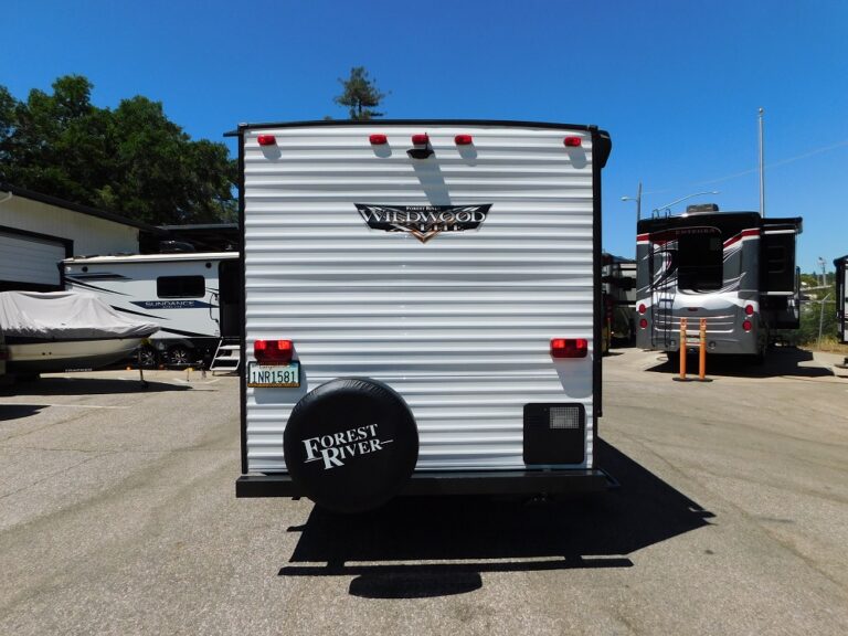 2021 Wildwood Lite 177FQFS Travel Trailer - RV Connection
