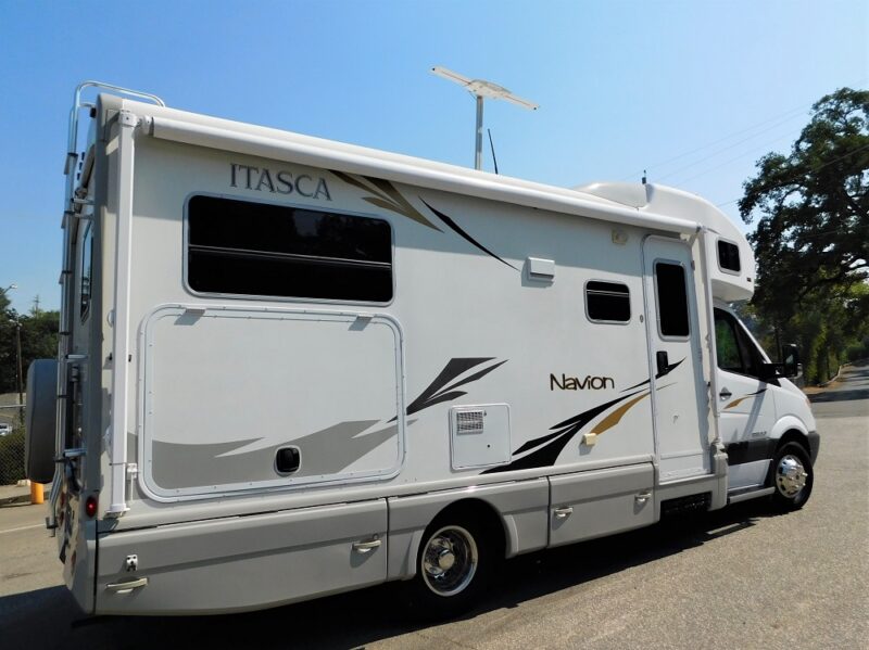 2008 Winnebago Navion 24J Mercedes Sprinter - RV Connection