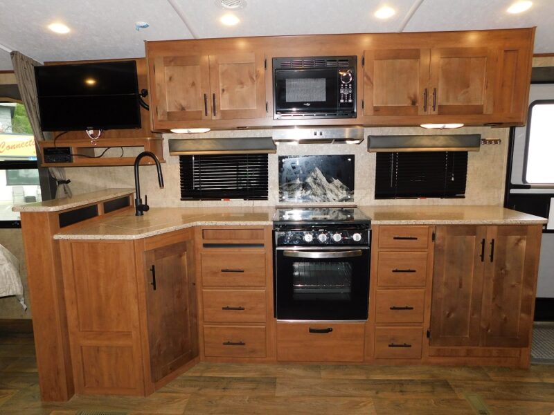 2022 Outdoors RV Timber Ridge Mountain Series 22FQS - RV Connection