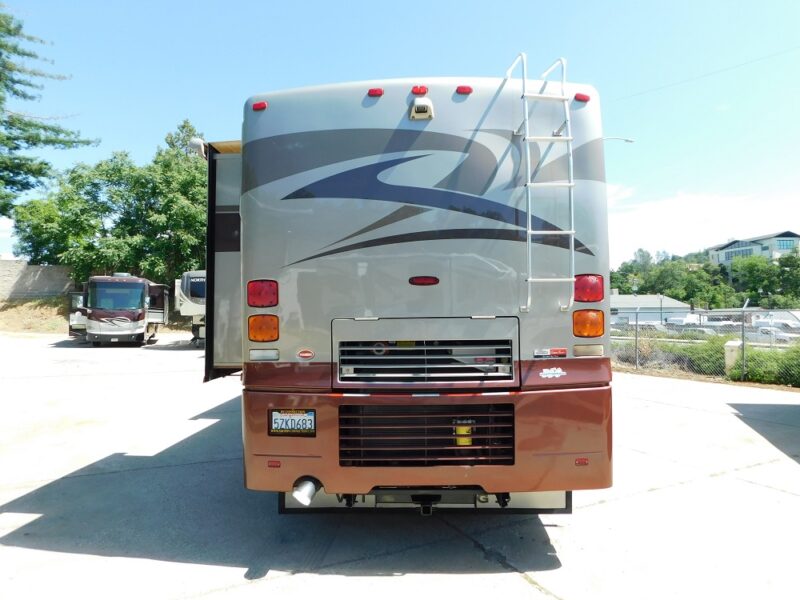 2006 Winnebago Journey 34H w/2 Slide-outs - RV Connection