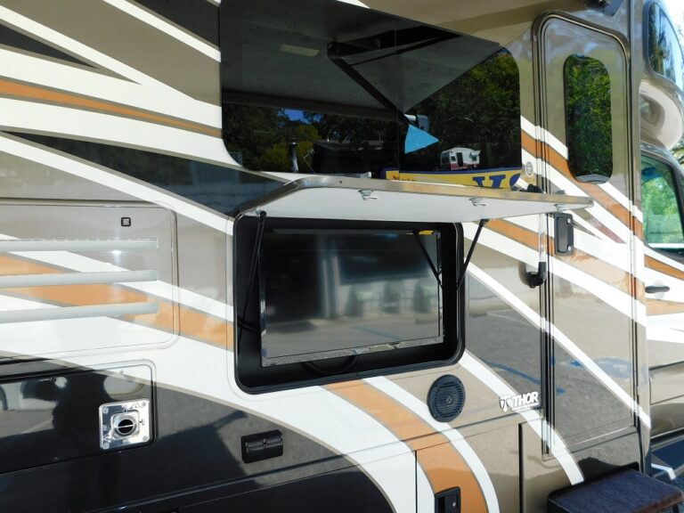 2018 Synergy SD24 Class B+ Mercedes Sprinter w/2 Slides - RV Connection