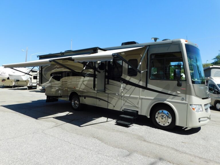 2013 Winnebago Sightseer 30A - RV Connection