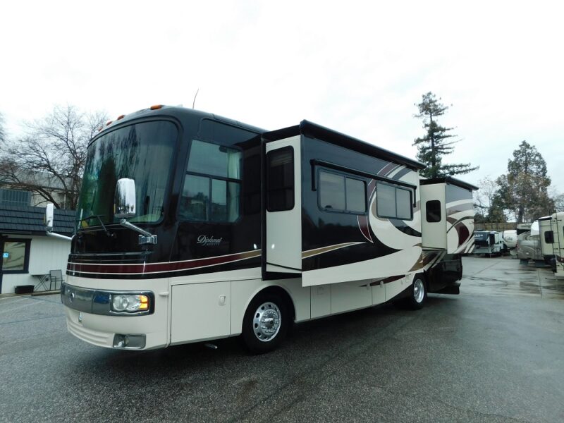 2008 Monaco Diplomat 36PDQ Turbo Diesel with 4 Slides - RV Connection