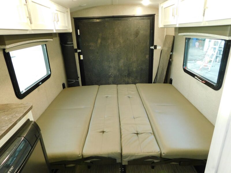 2019 Geo Pro 16TH Toy Hauler - RV Connection