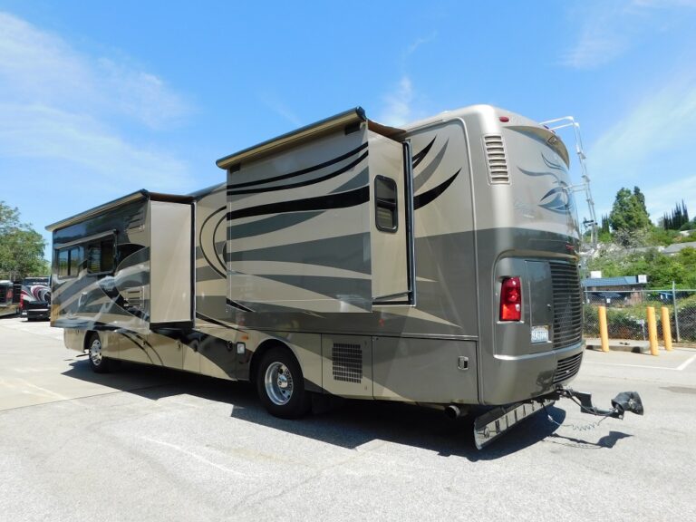 2007 Monaco Diplomat 40PDQ Turbo Diesel with 4 Slides - RV Connection
