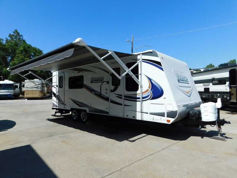 2015 Lance 2285 Travel Trailer with Slide-out - RV Connection