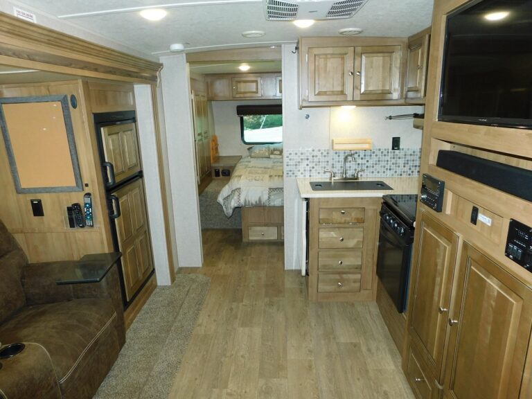 2019 Rockwood Mini Lite 2511S Travel Trailer with 2 Slide-outs - RV ...