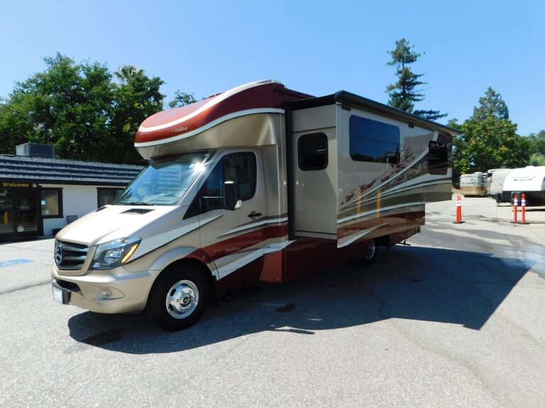 2019 Dynamax Isata 3 24FW Mercedes Sprinter with Full Wall Slide-out ...