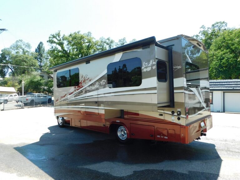 2019 Dynamax Isata 3 24FW Mercedes Sprinter with Full Wall Slide-out ...