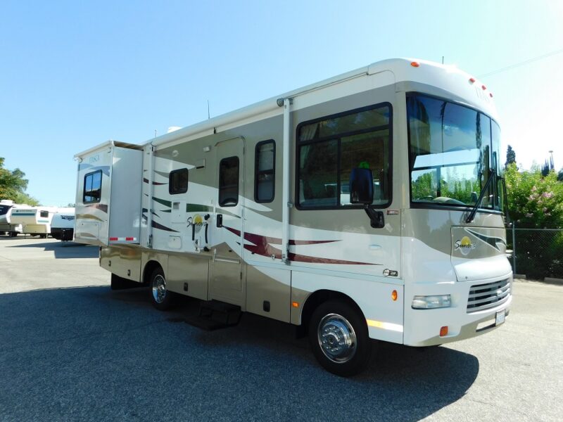 2007 Winnebago Itasca Sunova 26P Class "A" with 2 Slides - RV Connection