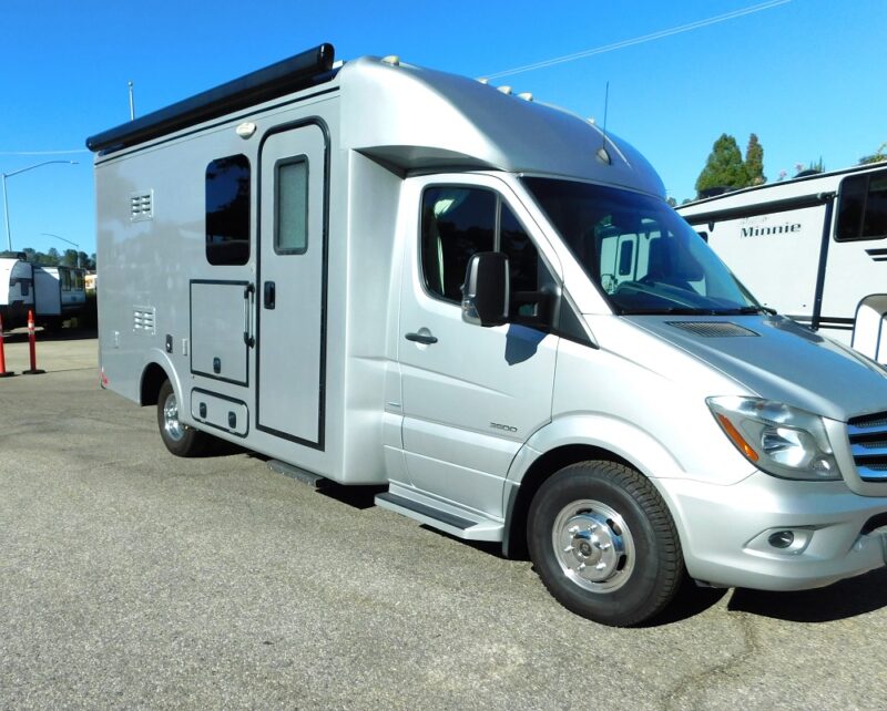 2016 Pleasure Way Plateau XLMB Class B+ - RV Connection